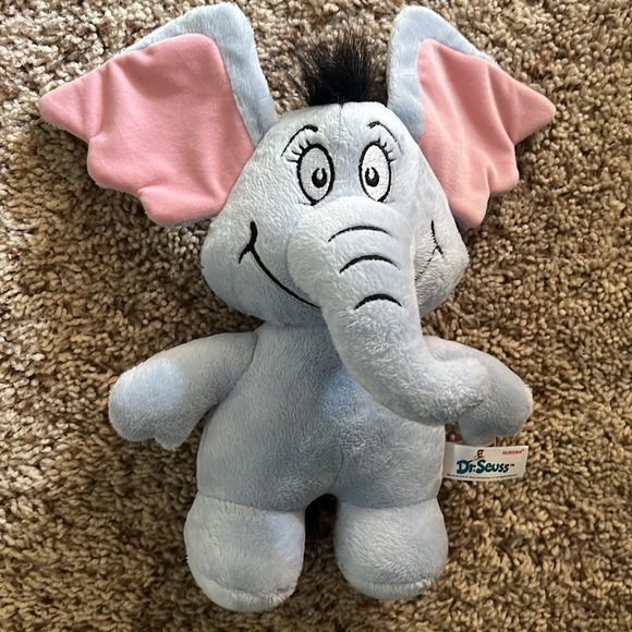 Dr. Seuss | Toys | Bnwot Aurora Dr Seuss Horton Hears A Whoadorable ...